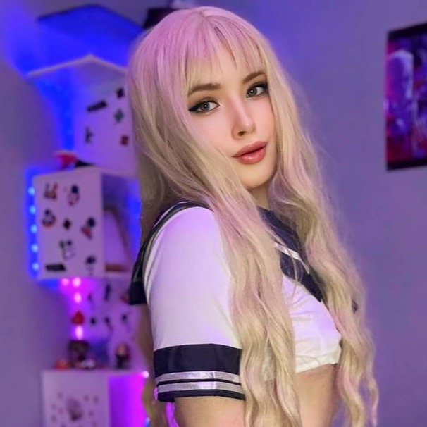 Eva Lorenz Social Manyvids