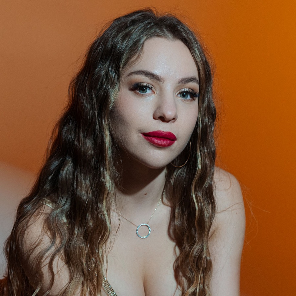 Girlhomealones Profile Vids Pics And More Manyvids Manyvids