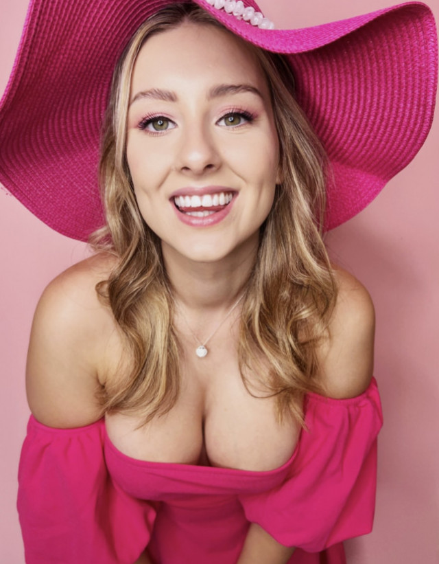 Trick Or Treat Contest Contest Manyvids