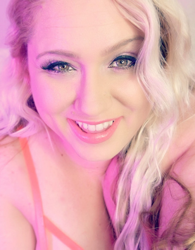 Trick Or Treat Contest Contest Manyvids