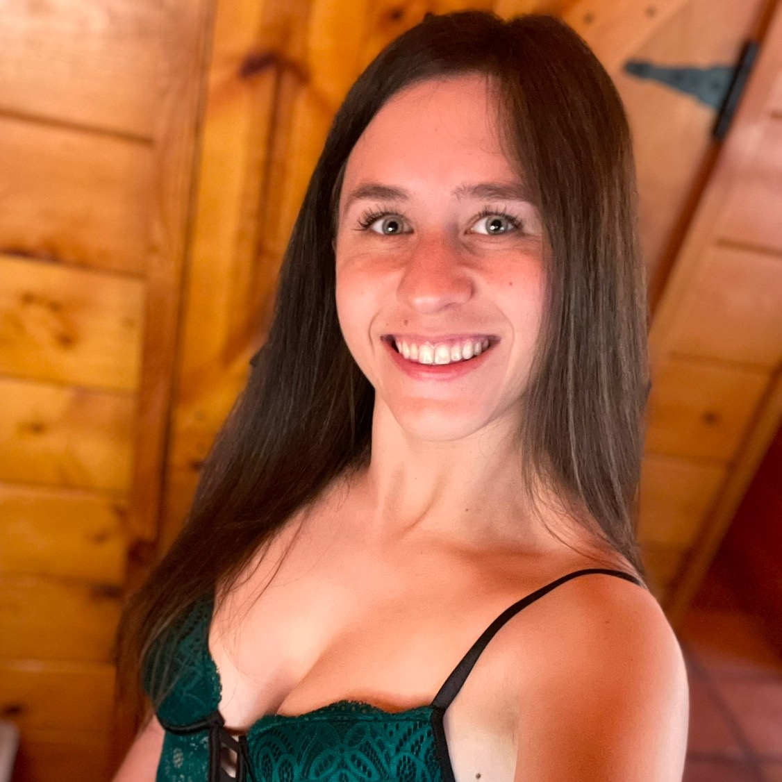 Kourtney Rae Live Manyvids