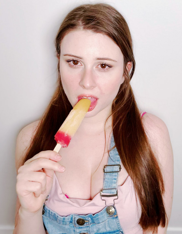 Winning Wednesday Contest Manyvids