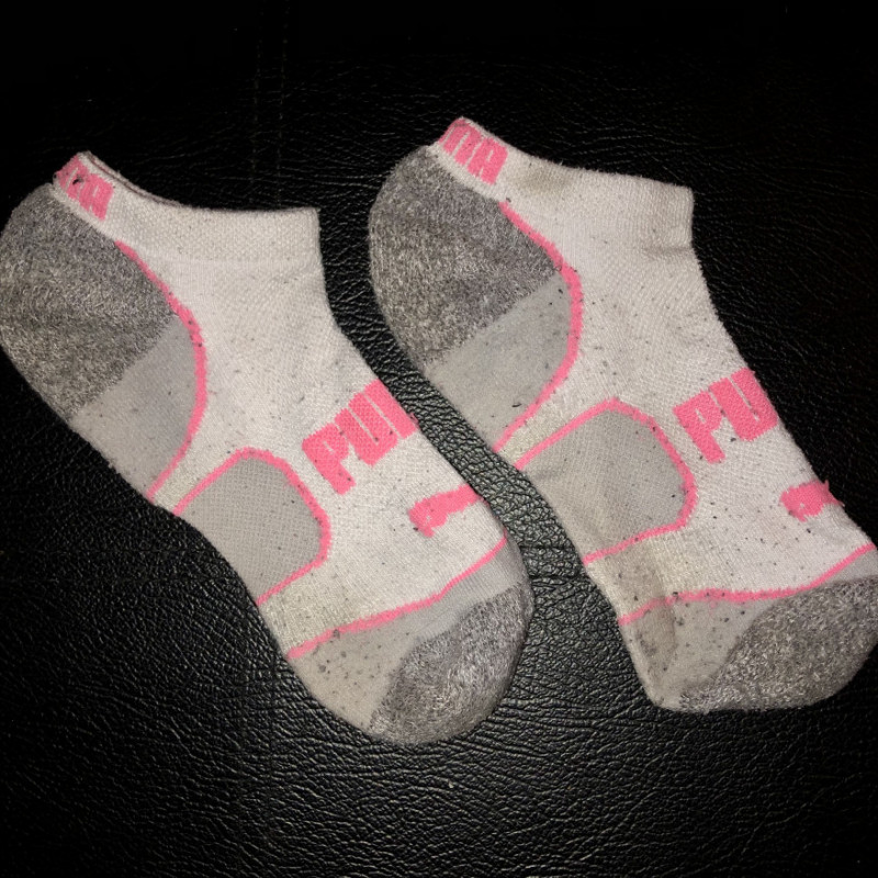 MV Store - Buy items from your favorite girls.