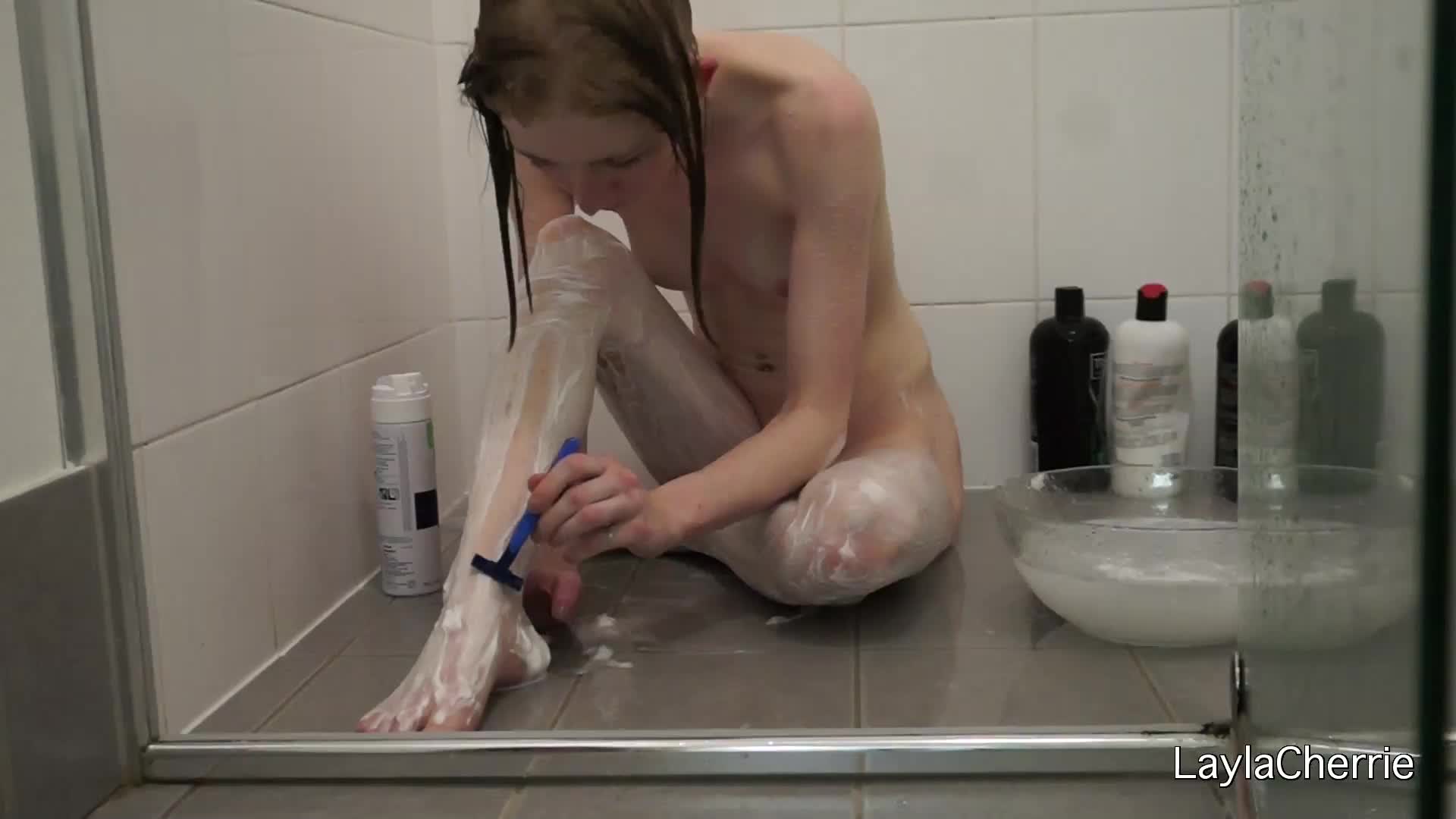 Laylacherrie Leg Shaving Manyvids